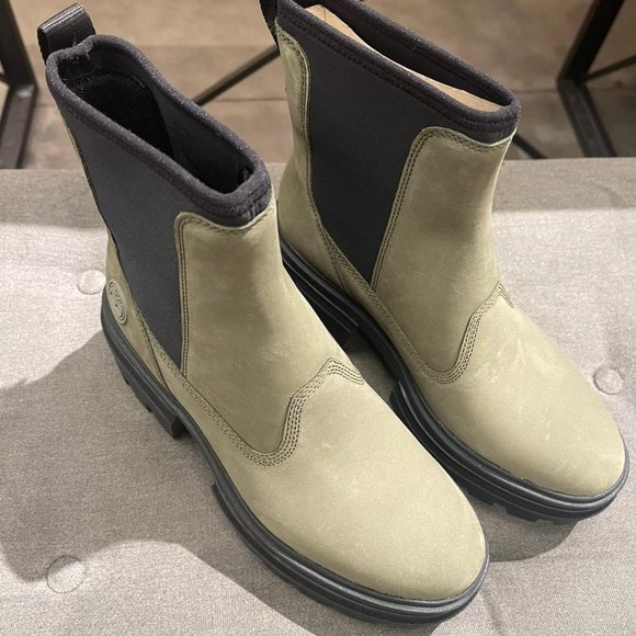 Timberland | Shoes | Timberland Womens Everleigh Chelsea Dark Green ...